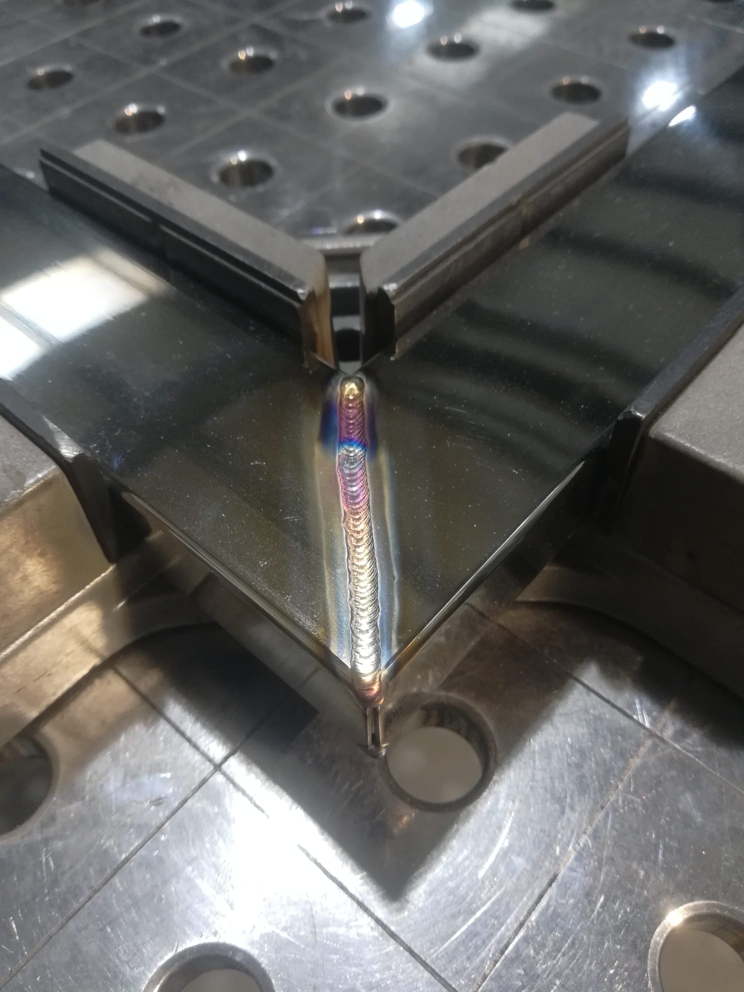 Taiere laser otel bucuresti - Lamy Ideas